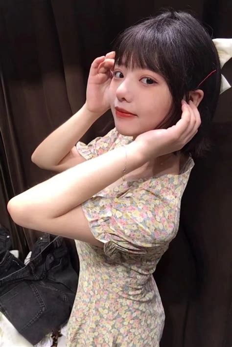 李月 1套 全套私拍图包视频泄露合集下载 偶像派1100 偶像派