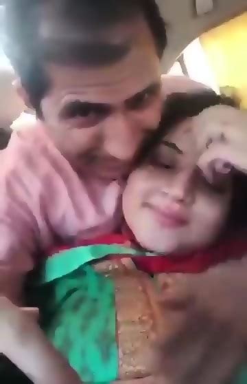 Pakistani Boss Secretary Fondling Sex In Car Video