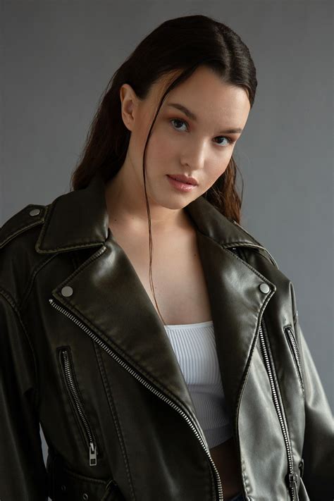 Lea N New Face Seeds