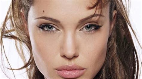 Now Watch Angelina Jolies Breasts In Hd