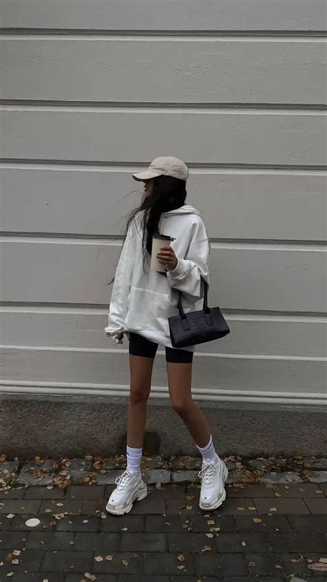 Pin By Y A S H I K A On Fashion Inspo♡ Sporty Outfits Winter Fashion