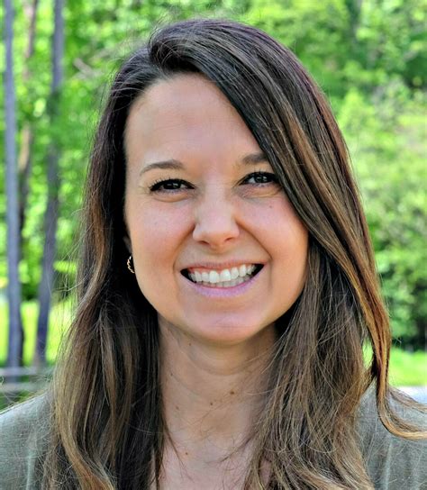 Amy Houser Wears Valley Ranch