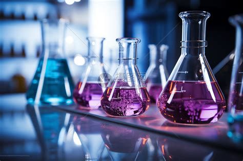 玻璃瓶中的实验溶液高清图片下载 正版图片600658940 摄图网 玻璃瓶中的实验溶液高清图片下载 正版图片600658940 摄图网