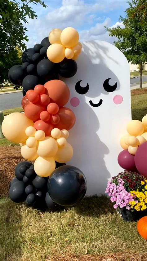 Halloween Decor Ideas Ghost Backdrop With Balloons For A Halloween