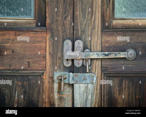 Rustic Door Latch Banque De Photographies Et Dimages à Haute Résolution Alamy