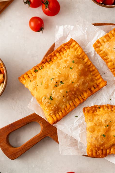 Pastel De Frango Com Catupiry Vegano Veg Com Carinho
