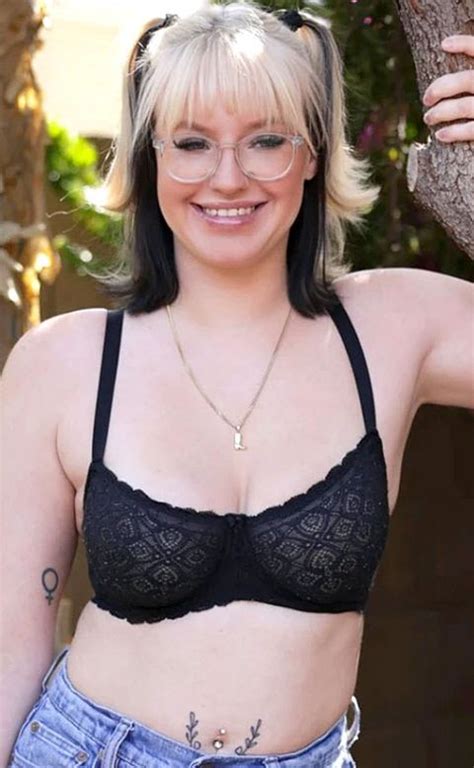 Brylee Summers Boobpedia Encyclopedia Of Big Boobs