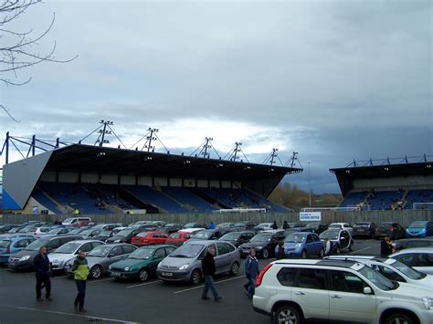 Bulls News The Kassam Stadium