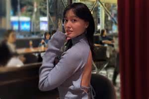 元モー娘。が大胆私服 背中ぱっくりの久住小春に反響「超絶美しい」「好きな感じ」 Encount