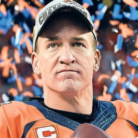 Peyton Mannings Gesicht Ist Kalt