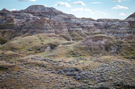 The Largest Badlands In Canada Explore The World With Simon Sulyma