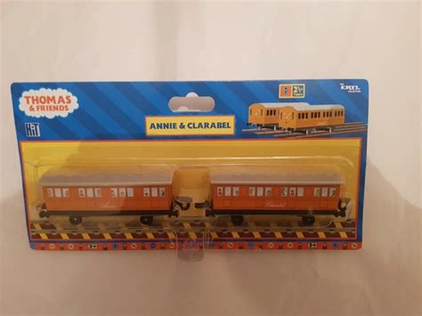 Thomas The Tank Engine And Friends Ertl Annie And Clarabel Coaches New