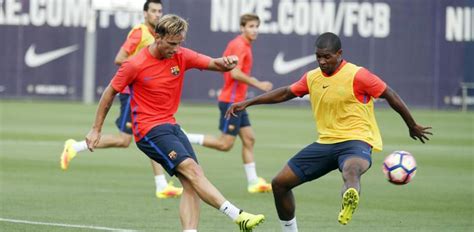 El Barça Entrena Con Marlon