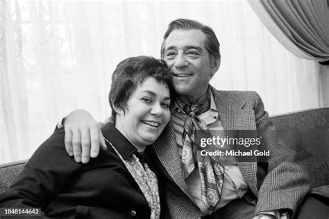 504 Robert Merrill Photos And High Res Pictures Getty Images