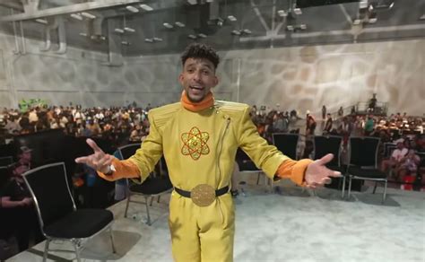 Holes Actor Wins Mortal Kombat Tournament Dressed As Powerline