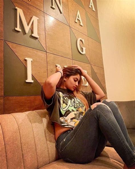 Shivani Narayanan Aka Shivani Photos Stills And Images