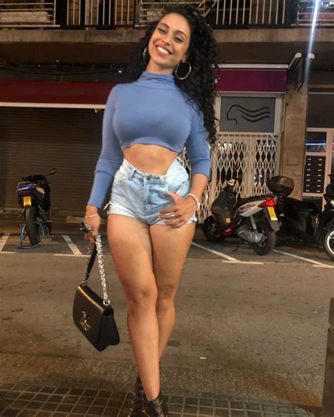 Street Stroller Scrolller