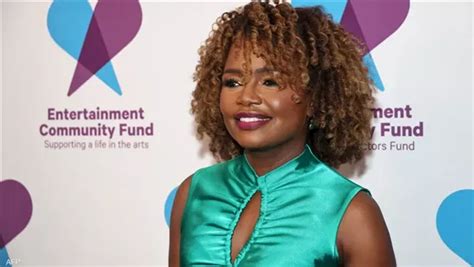 كارين جان بيير تغادر الحزب الديمقراطي وتُشعل الجدل بكتابها الجديد