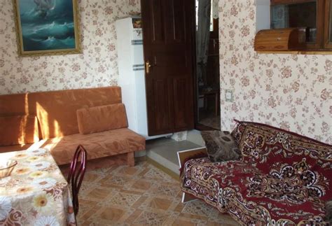 Коли вітчим і його син переїхали до нас додому вони стали знущатися