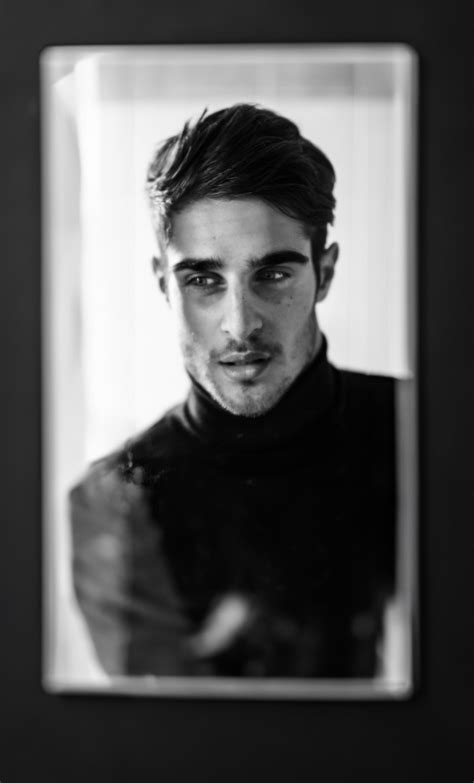 Portraits — Thomas Busson