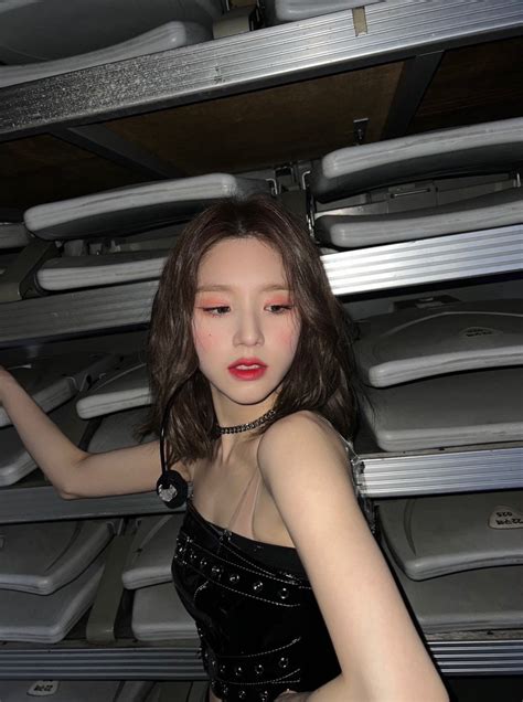 Heejin Loona R Kpopfap