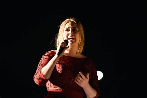 Adele Keeps All I Ask Simple And Sweet At The Grammys Spin