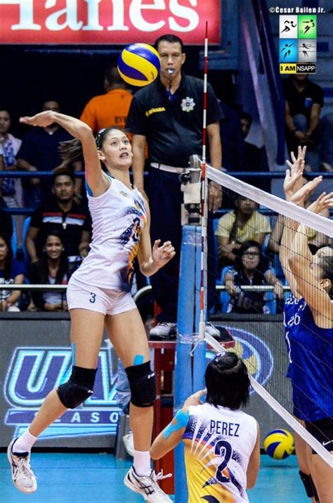 3 Hot Sexy Alyja Daphne Santiago Bikini Pics