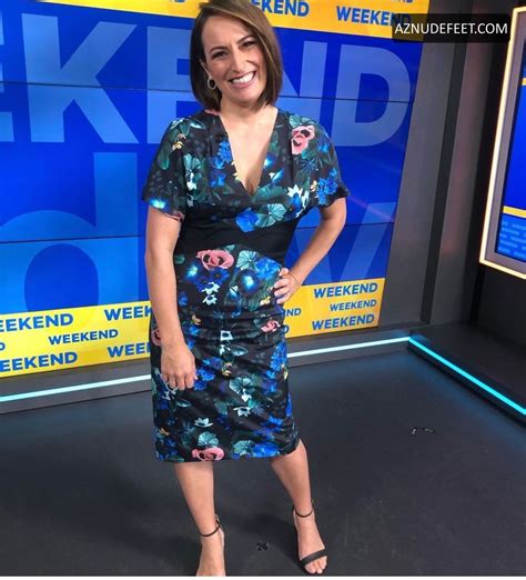 Jayne Azzopardi Feet Aznudefeet