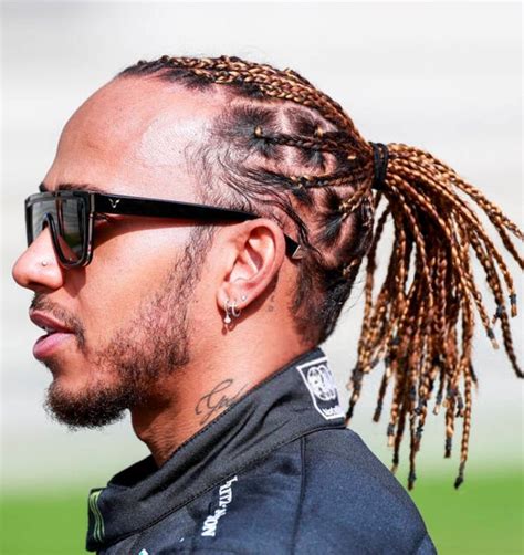Pin De Assie22 Em Lewis Hamilton 2021💜 Cabelo Afro Masculino Cabelo