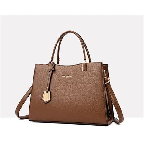 Sleek And Structured Handbags For Modern Style