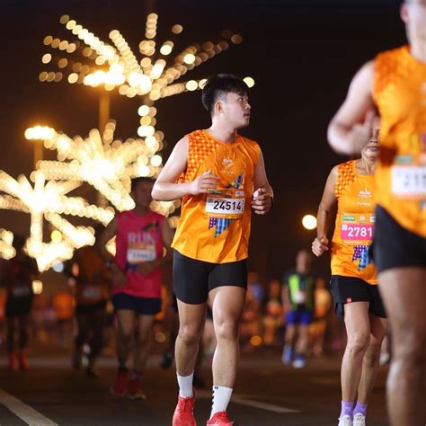 โฟร์ พงศธร