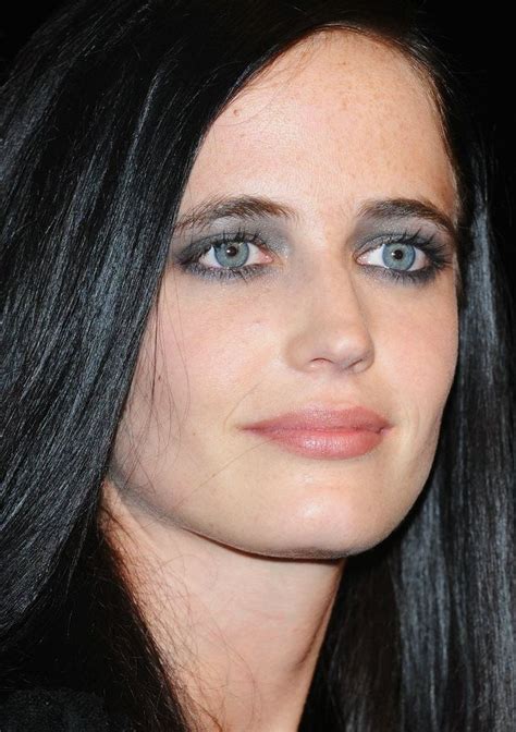 Eva Green Great Closeup Of Her Signature Smokey Eye Beroemdheden