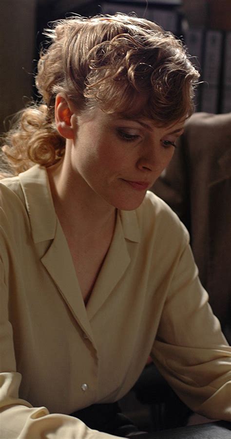 Maxine Peake Shameless Eaarea