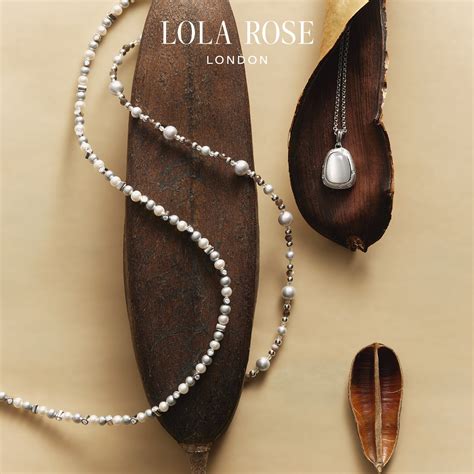Light Traces Freshwater Pearl Necklace Lola Rose