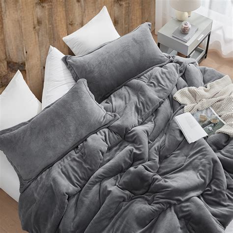 Git Cozy Coma Inducer® Alaskan King Comforter Darkest Gray