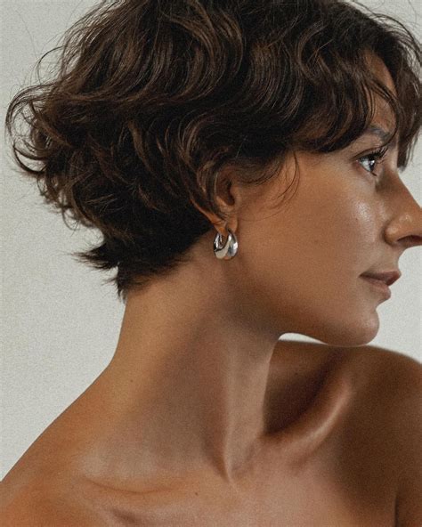 Alyssa Coscarelli On Instagram A Good Haircut Makes You More Of Who