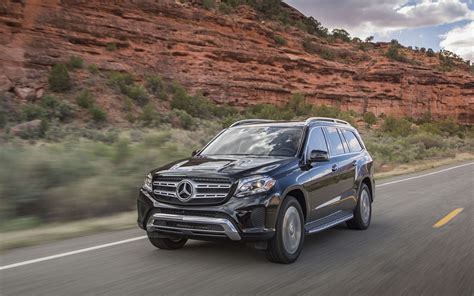 Comparison Mercedes Benz Gls Class 2017 Vs Lexus Lx 570 2018