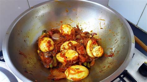 Egg Do Pyaza Indian Cooking Manual