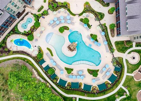 Dollywoods Heartsong Lodge And Resort • A Fitness Club