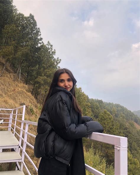 𝐌𝐞𝐫𝐢𝐬𝐡𝐚 𝐀𝐜𝐡𝐚𝐫𝐲𝐚 Merisha Ach • Instagram Photos And Videos