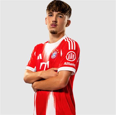 Tiểu Sử Cầu Thủ Lennart Karl đang Thi đấu Cho Bayern Munich