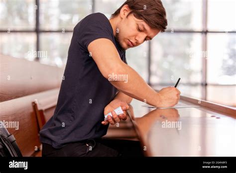 Cheating Exam Passing Hi Res Stock Photography And Images Alamy