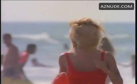 Pamela Anderson Sexy Scene In Baywatch AZNude Pamela Anderson Sexy Scene In Baywatch AZNude