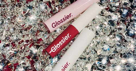 Glossier Holiday Beauty Collection T Sets 2021