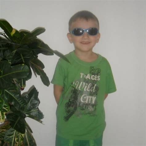 Erjon Erjon Demi • Threads Say More