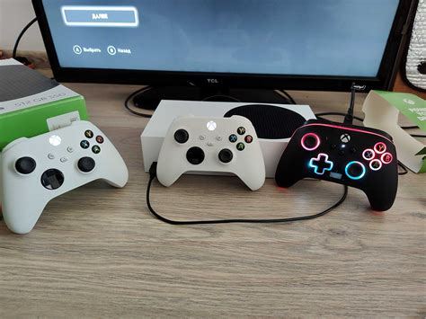 Новый Xbox Series S 512GB Полный комплкт + 2джойстика из них 1 геймпад ...