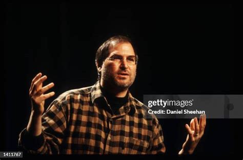 Steve Jobs 1998 Photos And Premium High Res Pictures Getty Images