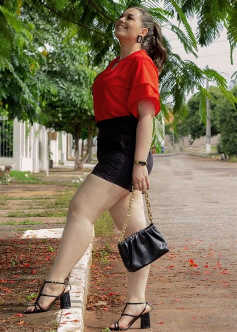 Pin De Ron Shaw Em Curvy Girl Fashion Mulheres Bonitas Garotas Mulheres