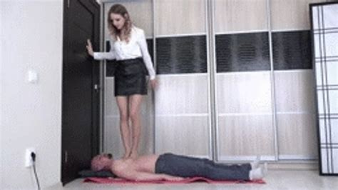 Katie Pantyhose Trampling 4k Under Sweet Weight Clips4sale