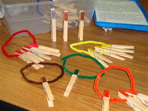 Clothespin Busy Bags For Fine Motor Strength Artofit
